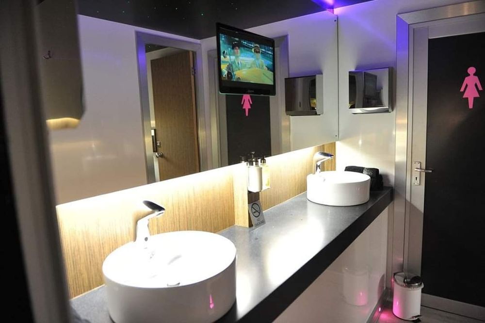 Inchiriere Toalete mobile ,Wc -uri ecologice evenimente Bucuresti Sectorul 3 • OLX.ro