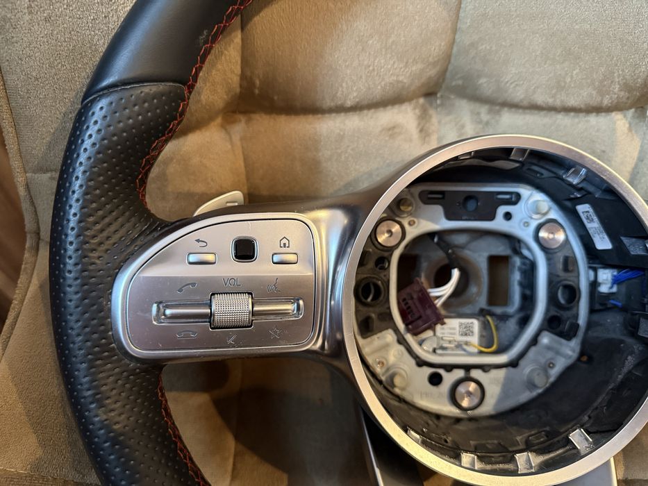 Volan mercedes amg 2018 + Tantareni • OLX.ro