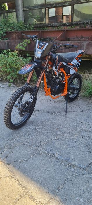 KXD PRO GERMANY 150CC Cross Enduro motoretă moto Dirt Pit Bike 5 vitez Suceava • OLX.ro