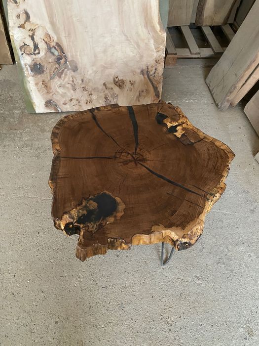 Masuta coltar masuta cafea lemn masiv rondea lemn Nadrag • OLX.ro