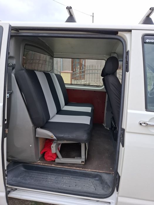 Vw transporter t5 , 1.9 tdi, 5 locuri +marfă înmatriculat ro Ramnicu Sarat • OLX.ro