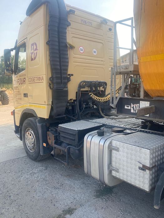 Vand cap tractor Volvo +trailer Bordusani • OLX.ro
