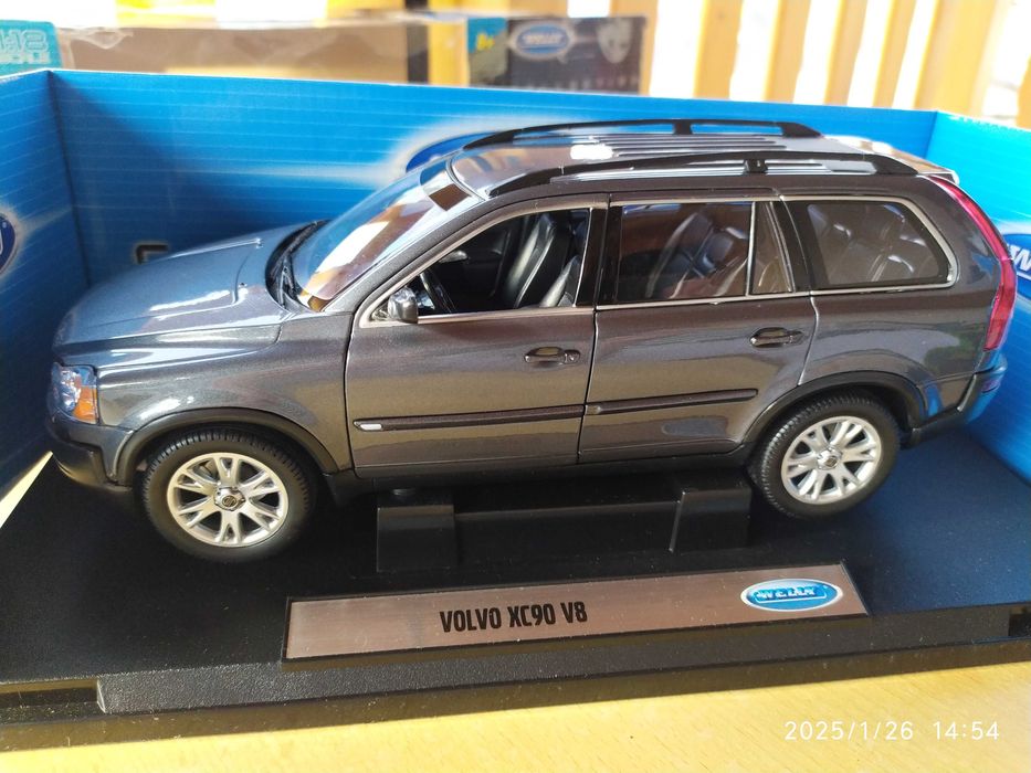 1:18 Метален модел на Volvo XC90 - Welly гр. София Овча купел • OLX.bg