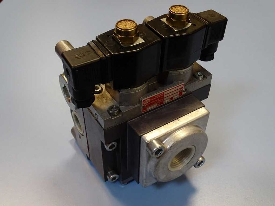 Пневматичен разпределител за преси HERION XSZ 20 press safety valve гр ...