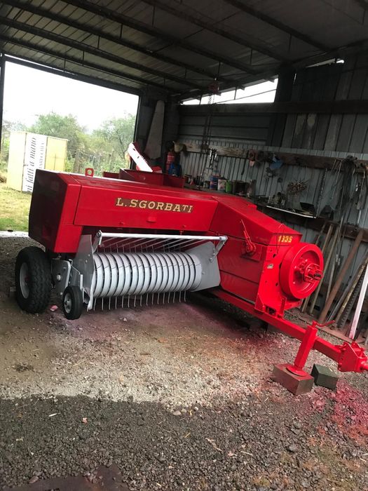 Presa baloti dreptunghiulari SGORBATI 133 Dumbravioara • OLX.ro