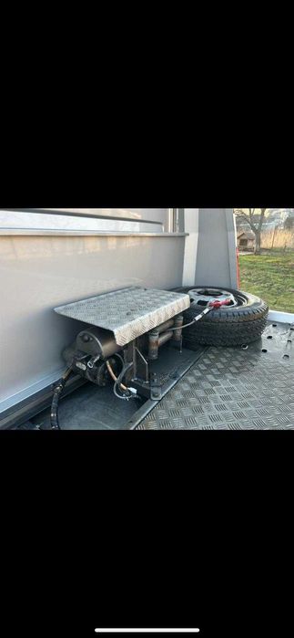 Mercedes Sprinter 518 Auto Platforma BA14 3,5 T 5.20m Botosani • OLX.ro