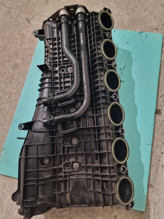 Bmw f30 340xi intake manifold гр. Карлово • OLX.bg