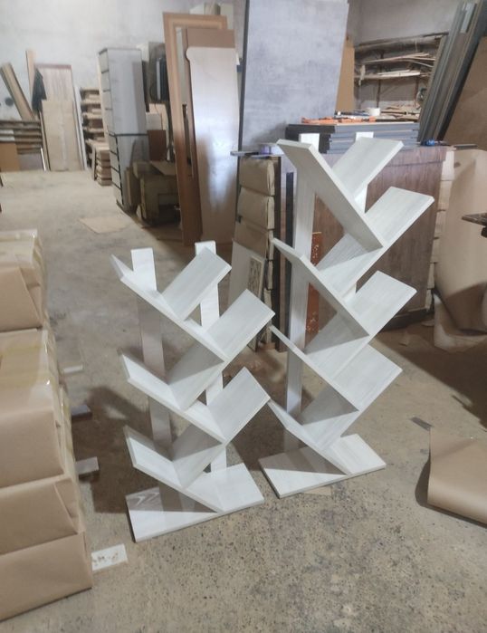 Kitob javon / Книжная полка: 300 000 сум - Офисная мебель Зангиата на Olx