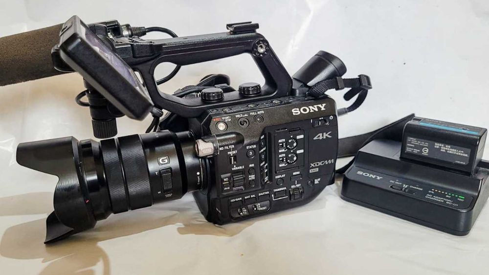 Cameră Sony PXW-FS5 Super 35 Craiova • OLX.ro