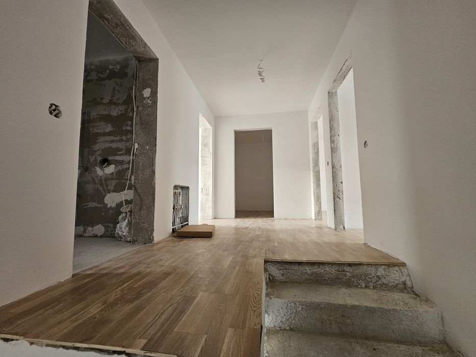 Casa tip duplex la intrare in Rasinari Sibiu • OLX.ro