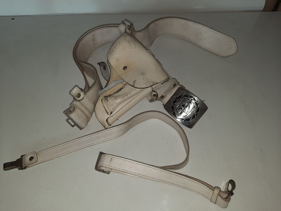 Милиционерска униформа - шинел и сако с фуражка и колан от соца гр ...