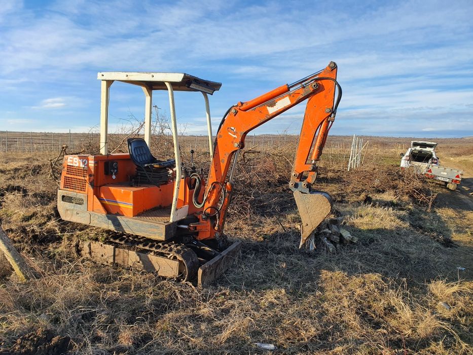 URGENT Miniexcavator 1.5 tone Volvo Pel Job EB12 (Bobcat, jcb, Takeuch ...