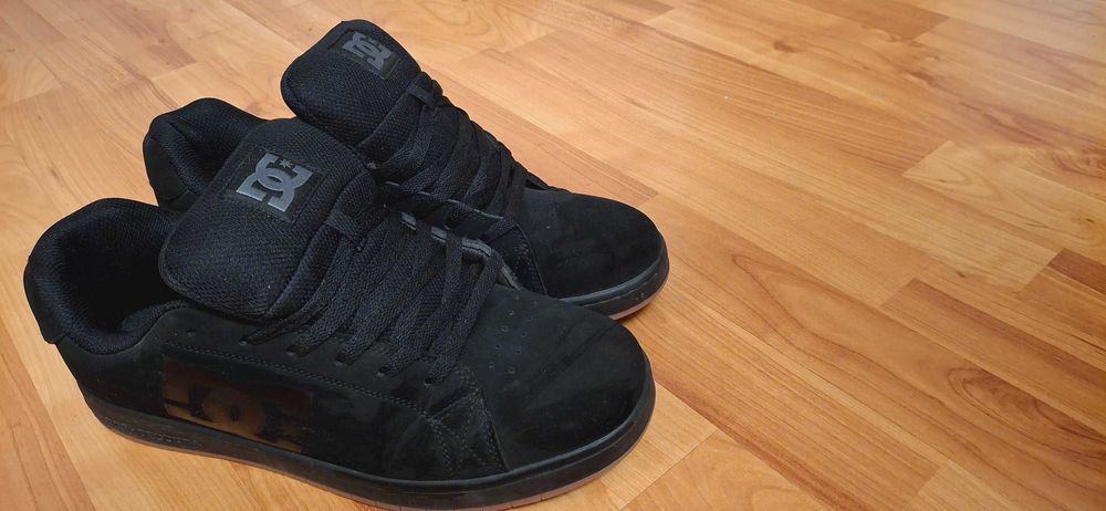 Adidasi DC barbati Bucuresti Sectorul 6 • OLX.ro