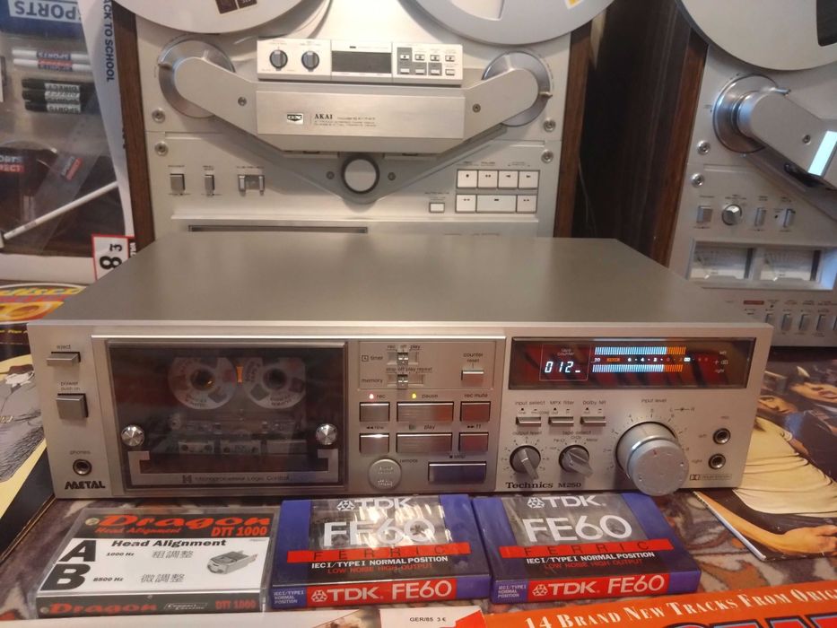 DECK TECHNICS RS-M250 Stereo 2-Head Cassette Deck Pitesti • OLX.ro
