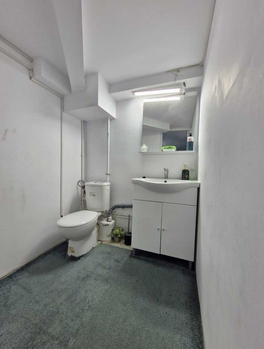 Proprietar, vând apartament 4 camere și teren în zona Far, 125000 euro ...