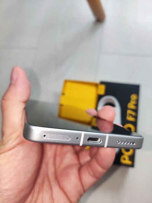 Poco F7 Pro 12GB RAM 256GB ROM Constanta • OLX.ro