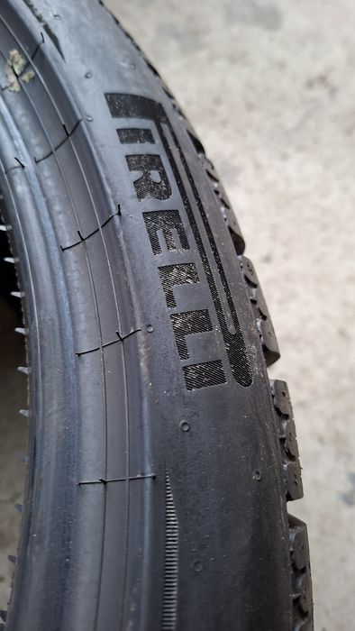 1buc 2024 265 35 R19 Pirelli iarna M+S cauciuc anvelopa ms 19 Tecuci ...