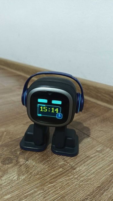 Robot Emo AI Desktop Pet Living.AI Brasov • OLX.ro
