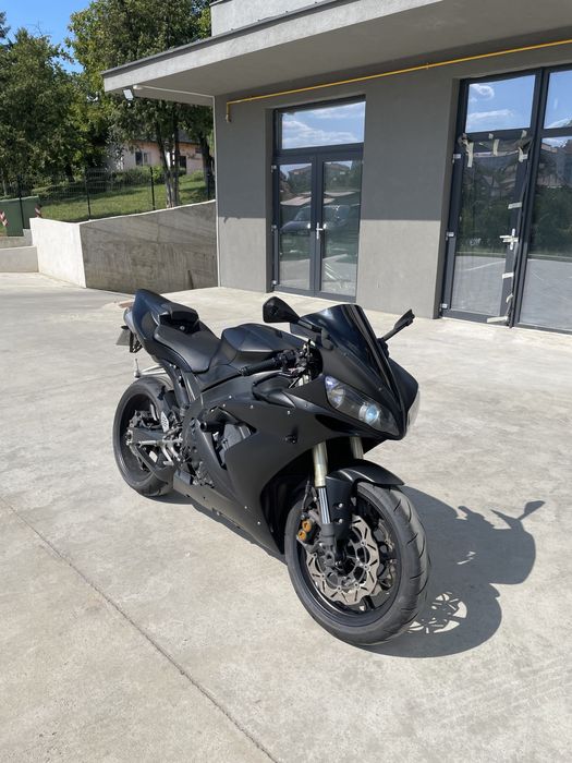 YAMAHA R1 all black Zalau • OLX.ro