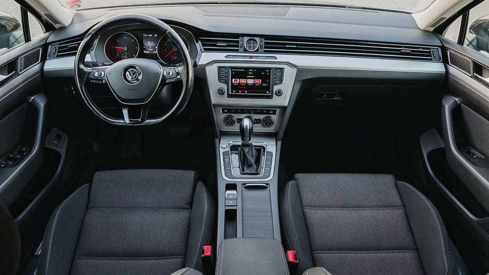 Passat B8 / 2.0 TDI / AUTOMAT / Distronic / Euro6 / Navi / Diesel ...