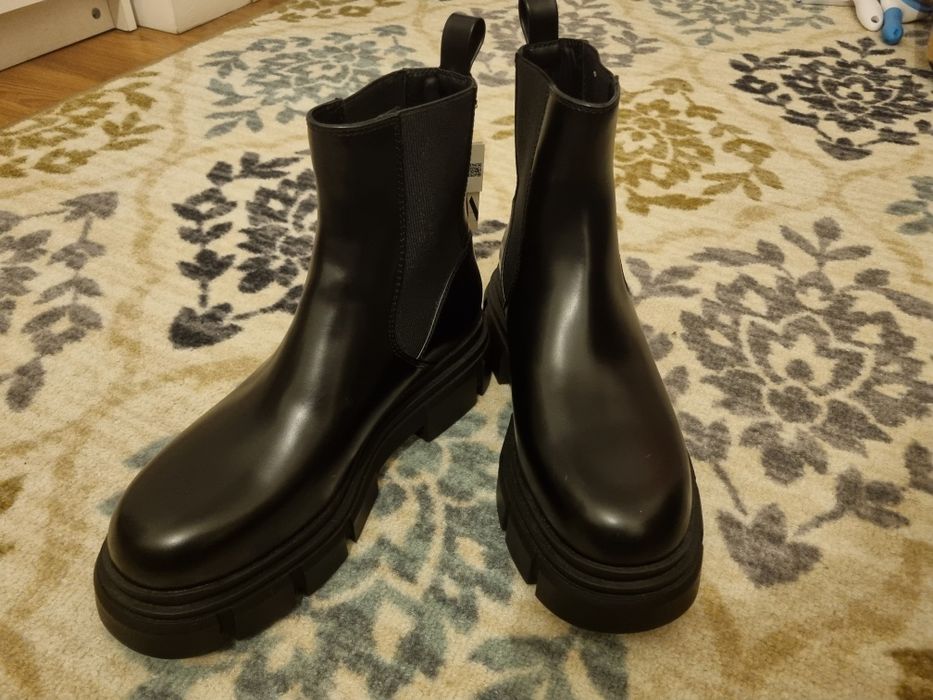 Ghete bărbăteşti originale ZARA nr 42 model Chelsea Turda • OLX.ro