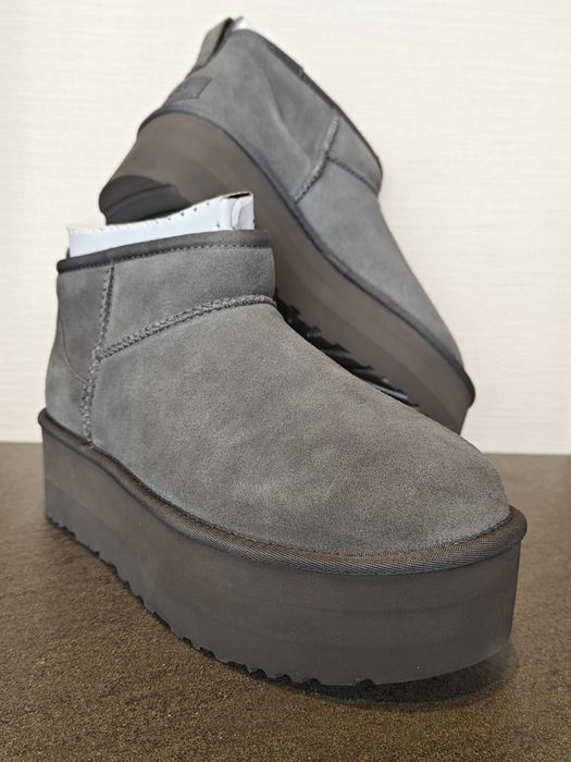 UGG Classic Ultra Mini piele naturală cool casual Oradea • OLX.ro