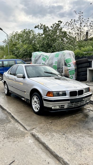 Bmw e36 316i sedan Popesti-Leordeni • OLX.ro