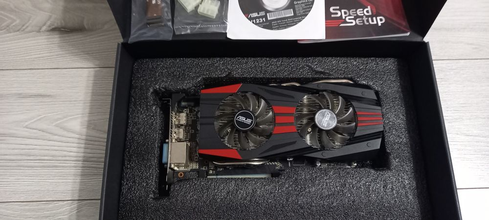 Placa video ASUS Radeon R9 270x 2GB DDR5 256-bit Iasi • OLX.ro