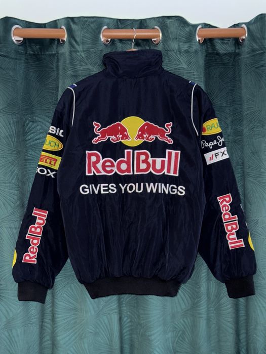 Geacă Red Bull Racing Infiniti – mărimea M Ilfov Baneasa • OLX.ro