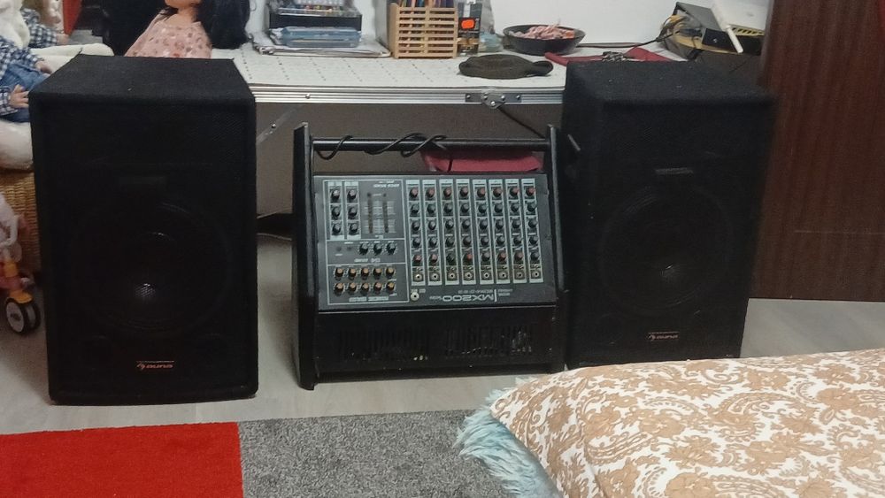 Boxe plus stație doar vânzare nu schimb Vulcan • OLX.ro