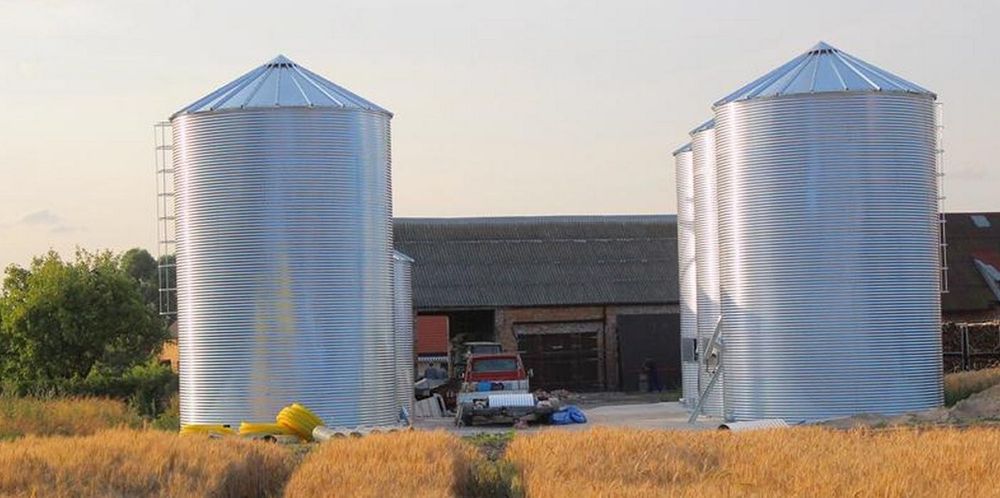 Siloz cereale 140t,181m3 cu încărcare/descărcare/montaj Sebes • OLX.ro