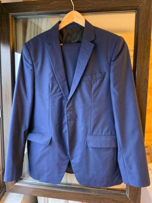 Costum barbatesc nr 52, 200 lei pret pentru ambele costume Bucuresti ...