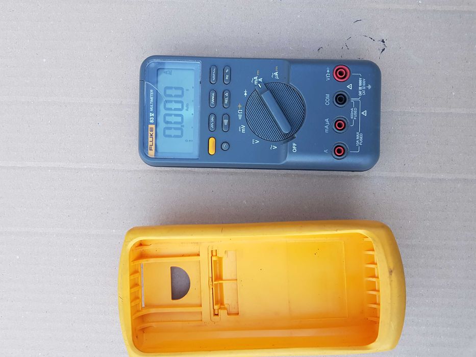 Fluke 83 V aparat masura Carbunesti-Sat • OLX.ro