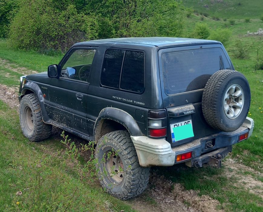 Mitsubishi pajero , motor 2,500 Cusuius • OLX.ro