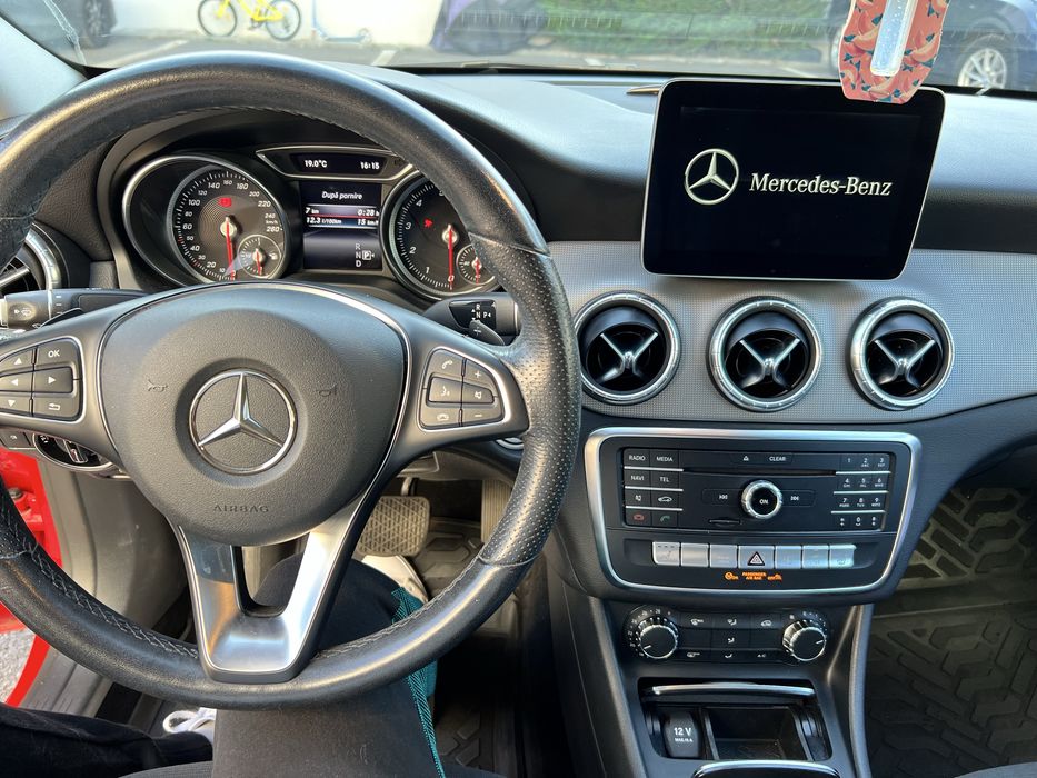 Mercedes Benz CLA 200-64000 km-achizitionat Romania Ilfov Baneasa • OLX.ro