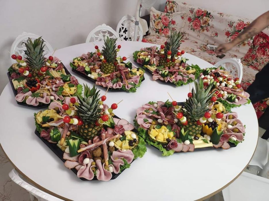 Echipa de bucatari,ospatari pentru orice tip de eveniment Bucuresti ...