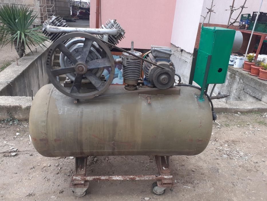 Компресор 7,5 KW гр. Неделино • OLX.bg
