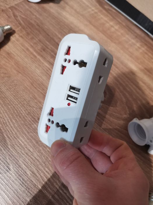 Adaptor Priza Europa la priza UK Anglia America USB Multi Port ...