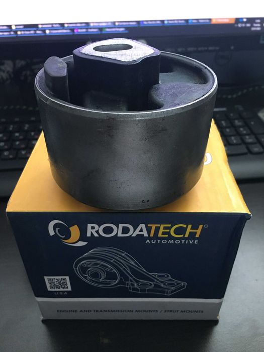 Тампон на двигател за вграждане преден Крайслер Вояджер 3.3 voyager гр ...