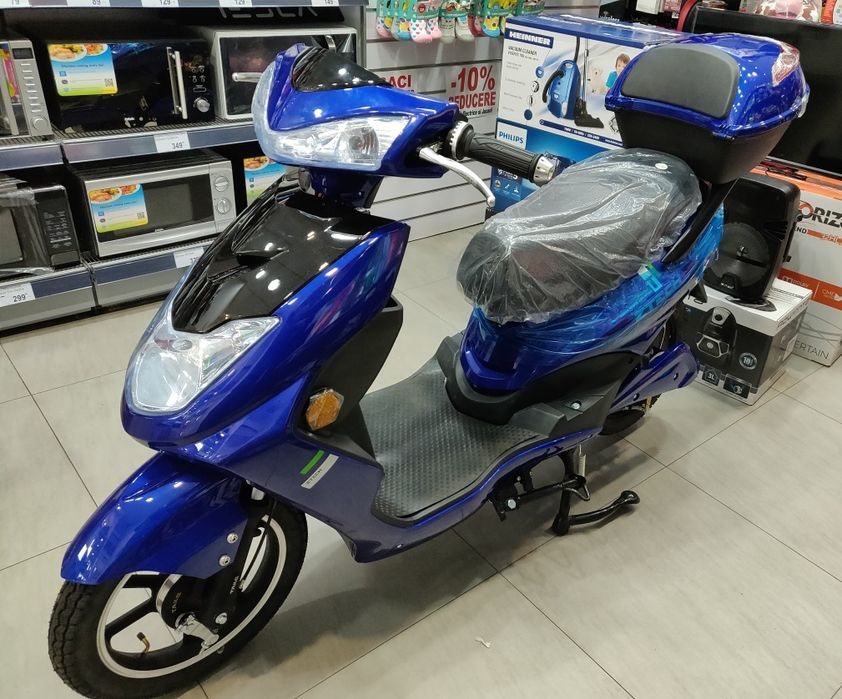 Scuter Electric 900W Ztech ZT 27-C Viteza 25 Km/h, 2 Locuri auto. 50Km Focsani • OLX.ro