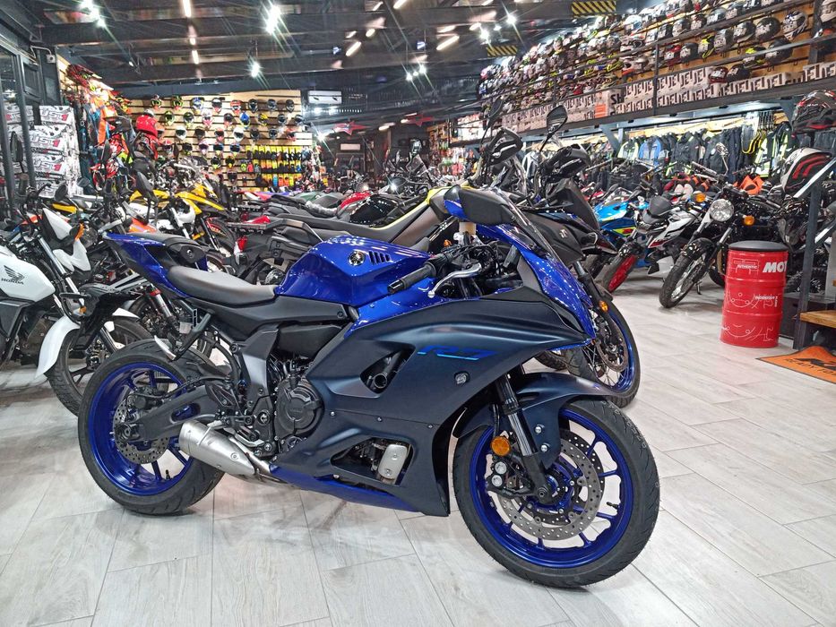 Yamaha YZF R7 noua 0km- livrare prin EST BIKE Campina Brebu Manastirei ...