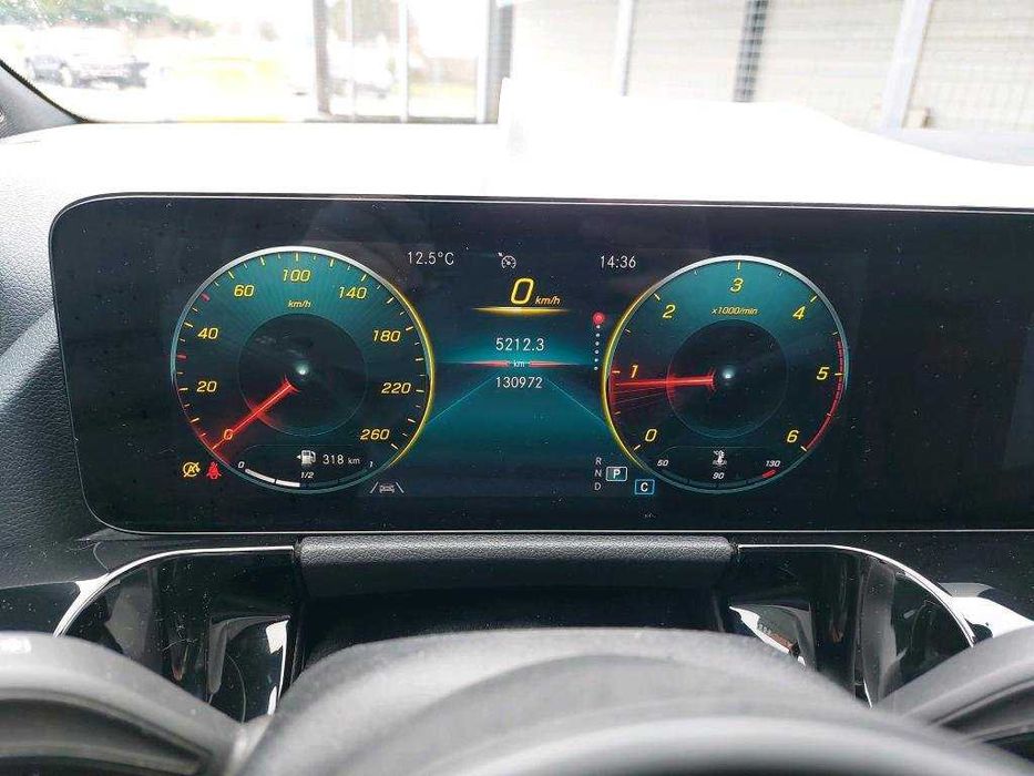 Mercedes Benz B class 2021 model nou ecran tableta mare 3D Iasi • OLX.ro