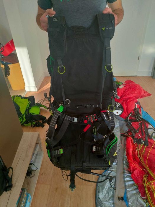 Seletă parapantă SUP'AIR airbag Brasov • OLX.ro