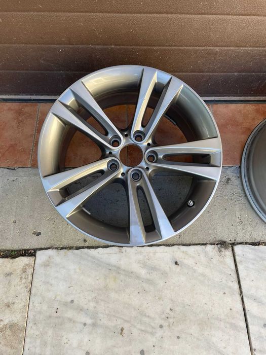 Jante 18 originale BMW 397 3 F30 F31 F34 GT 4 F32 F33 F36 18 Ramnicu Valcea • OLX.ro