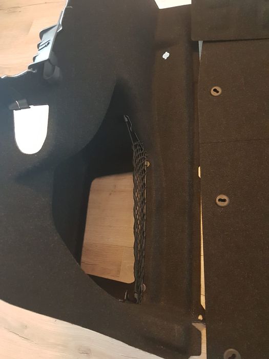 Mocheta capitonaj plansa interior portbagaj BMW F30 ca noi Bucuresti ...