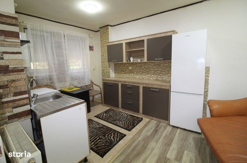 Vând Ap cu 1 Cam Micro 1 str I.Creanga 40 M.p. Hunedoara • OLX.ro