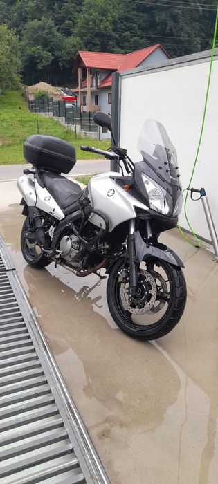 Suzuki V-strom, vestrom, 650 . Acte la zi, stare perfecta. Motocicleta ...