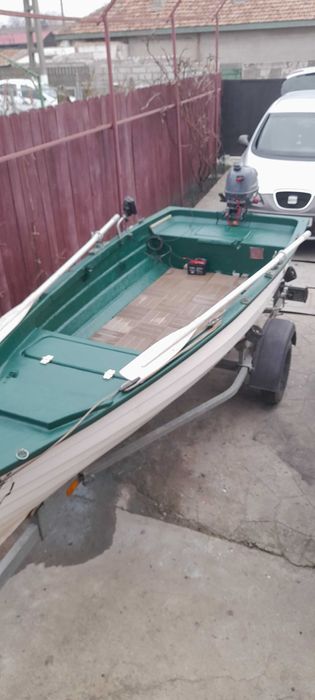 Vand barca tip laguna Eforie • OLX.ro