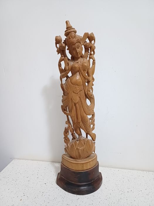 Statueta veche din lemn Bucuresti Sectorul 2 • OLX.ro