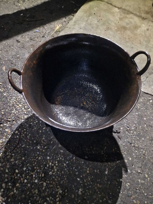 Vand caldare ceaun fonta tuci Arad • OLX.ro